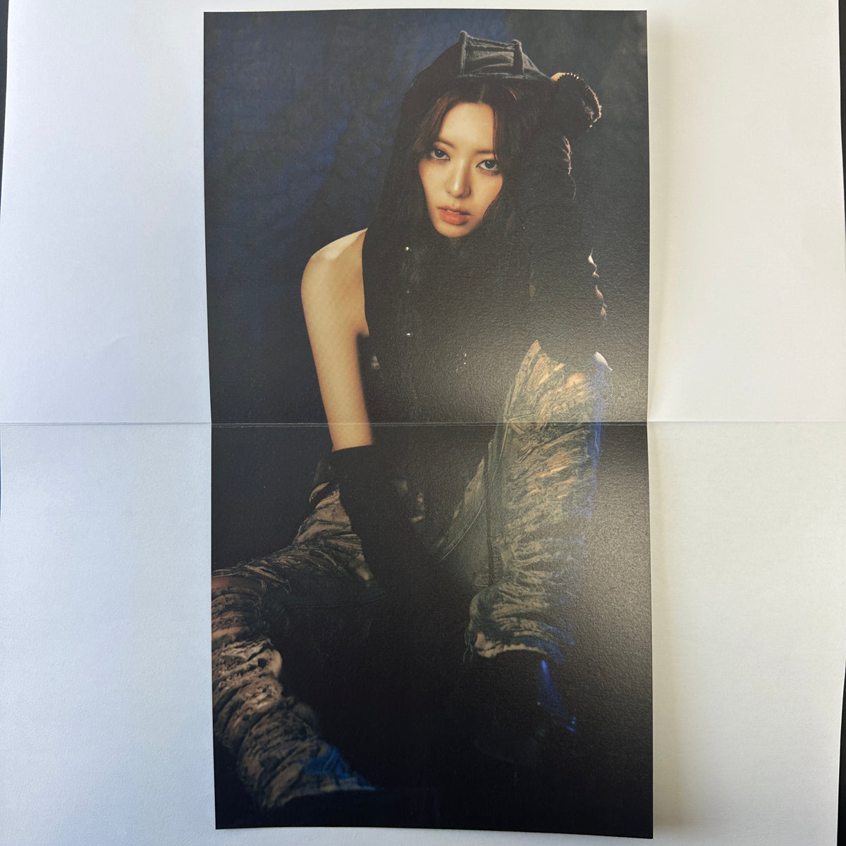 (RESTOCK) ITZY - Born to Be Yuna Folded Mini Poster – lilakshop
