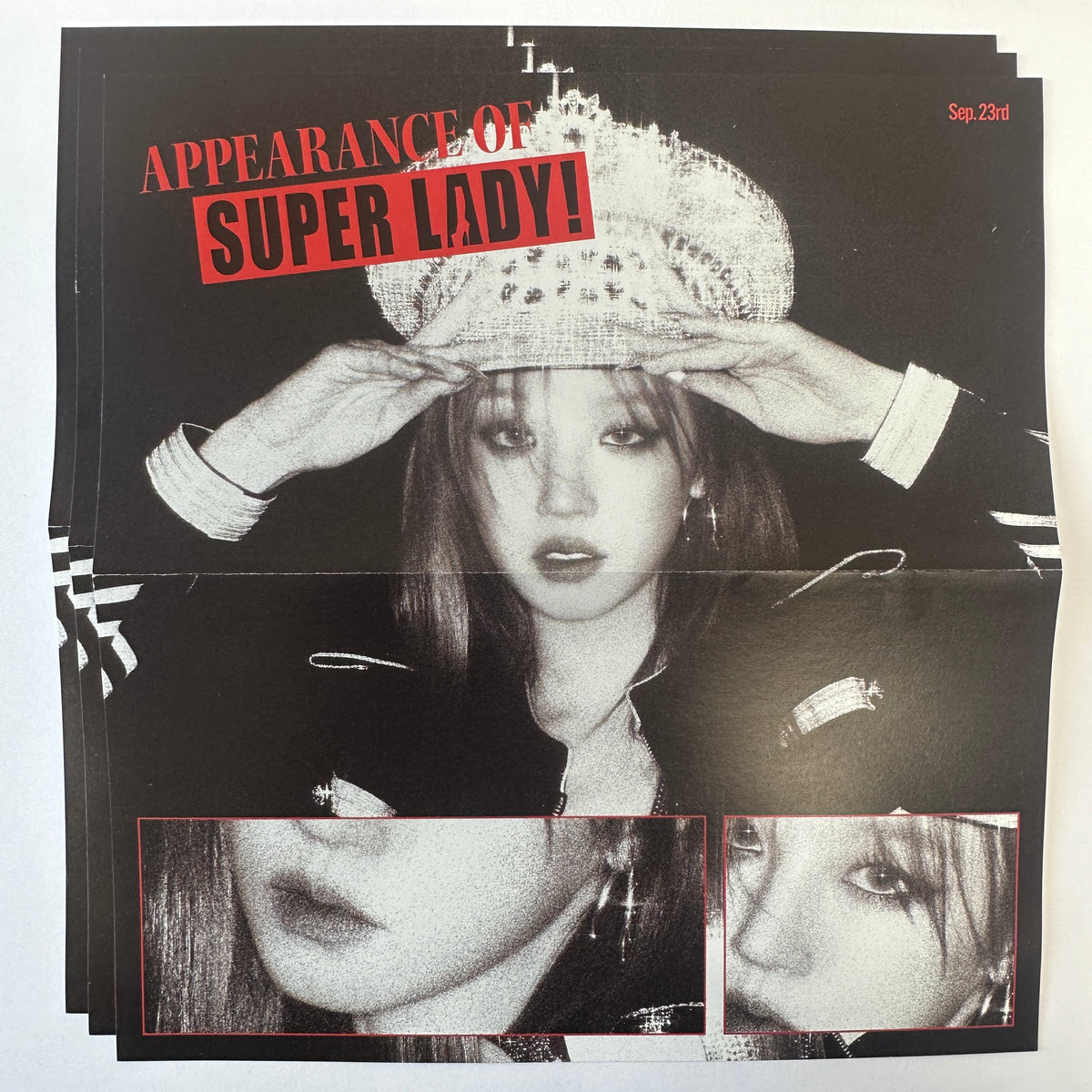 (RESTOCK) IDLE - 2 Yuqi Folded Mini Poster – lilakshop